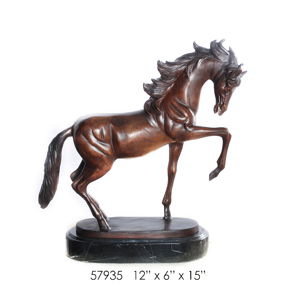 Horse, Right Leg Up, Trotting | Bronze Statues and Fountains Horse, Right Leg Up, Trotting | Bronze Statues and Fountains